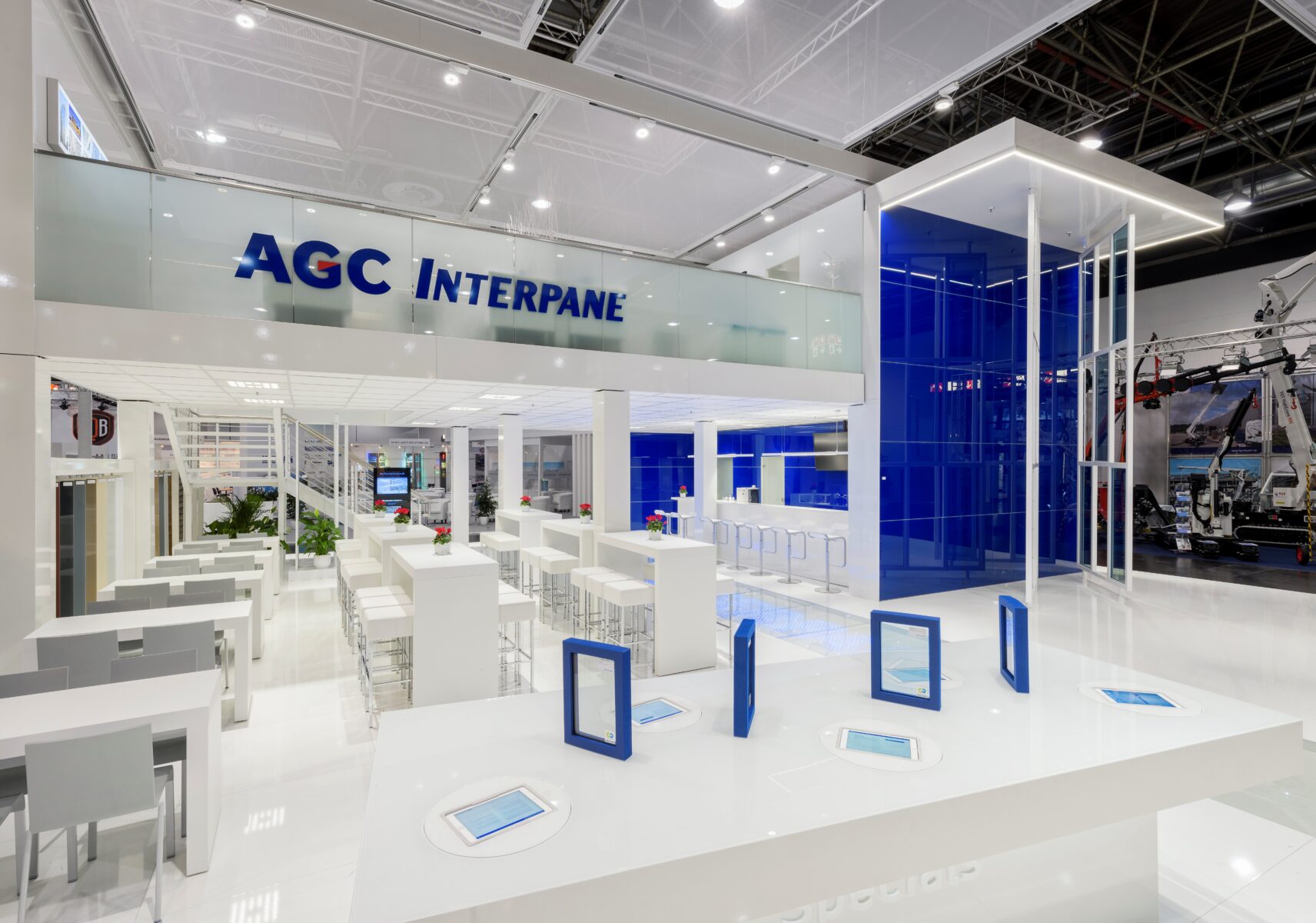 AGC Interpane - Frischer Auftritt, neue Produkte